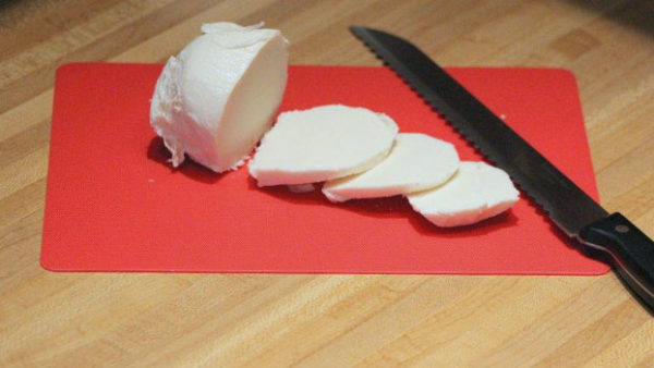 Easy Slice Mozzarella | Portside Cuisine